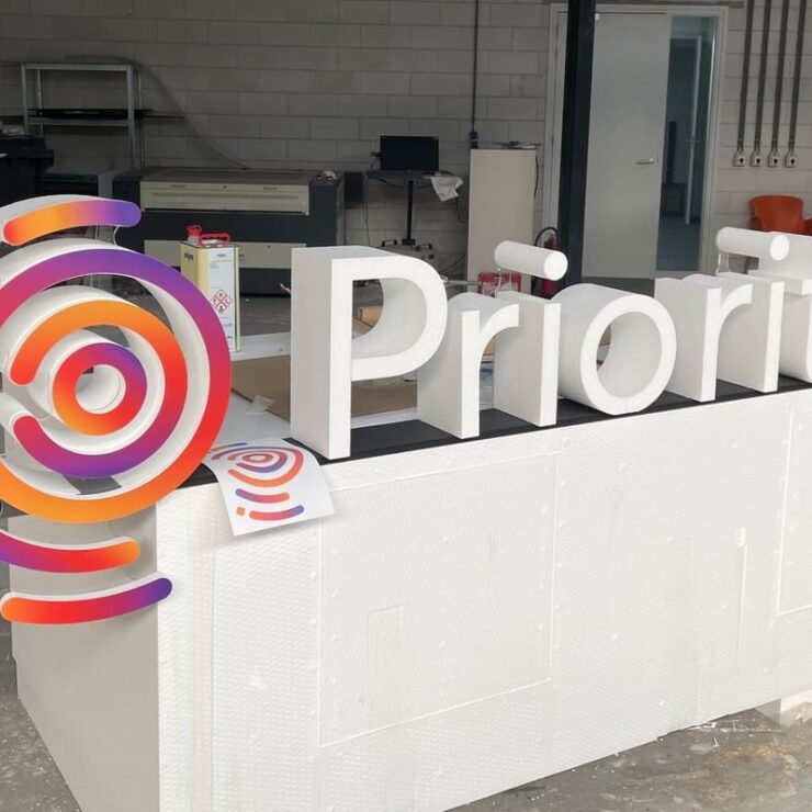 Priority van Vodafone & Ziggo - Logo en letters